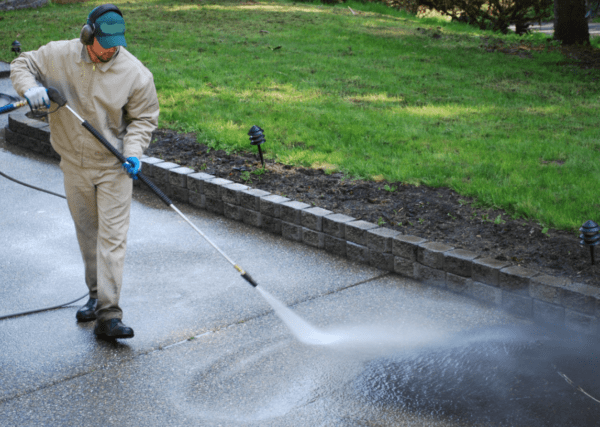The Ultimate Guide to Pressure Washing Driveways
